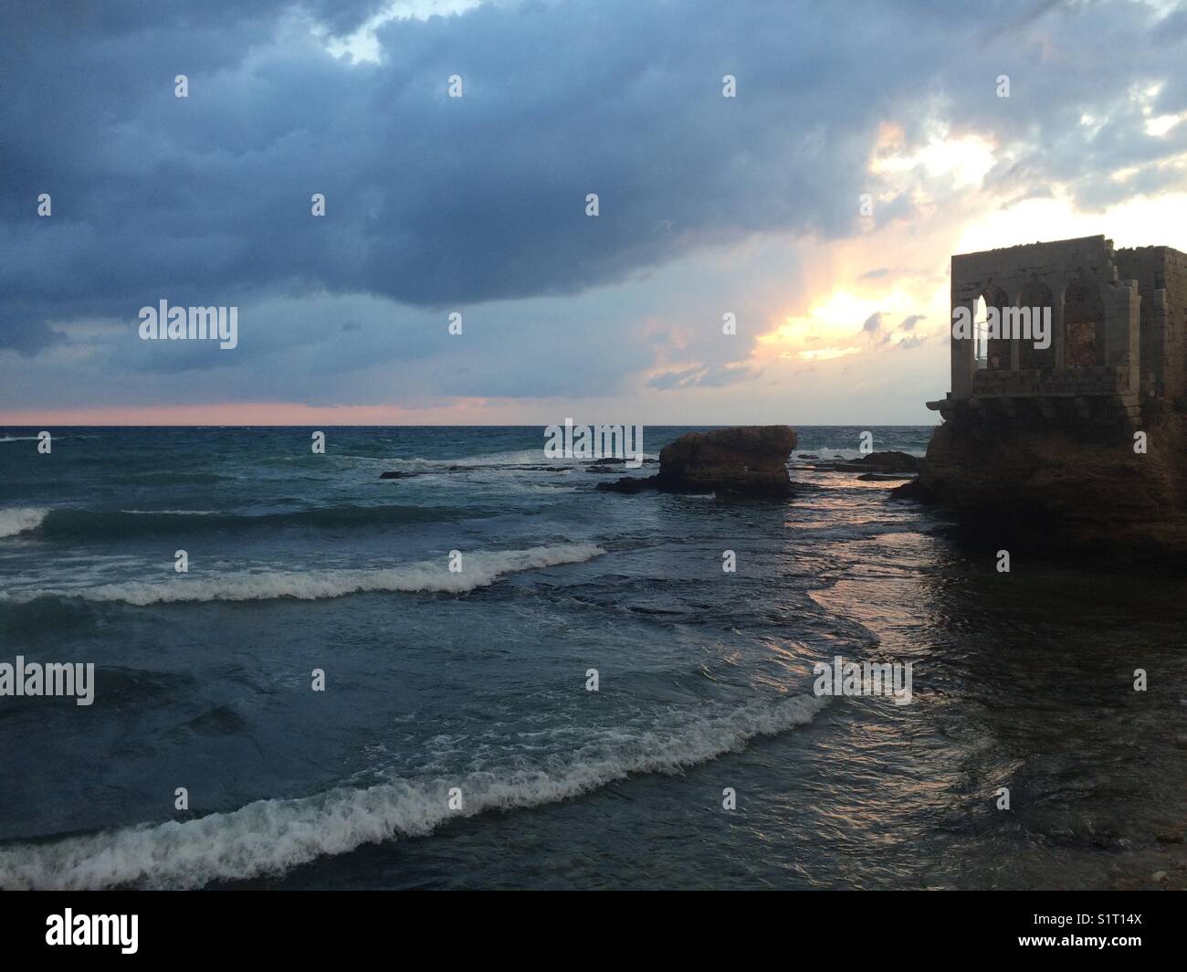 Lebanon wave hi-res stock photography and images - Alamy