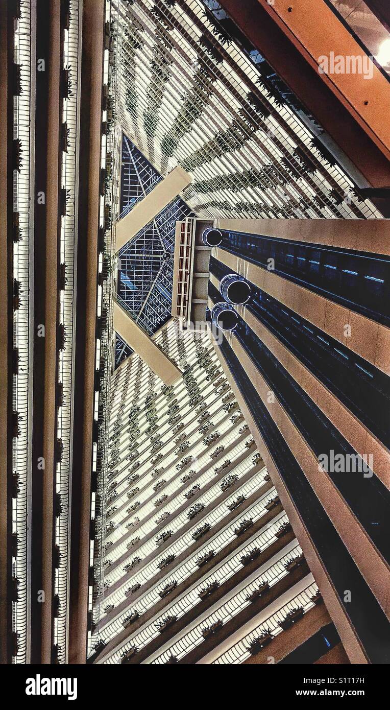 Architecture angles hi-res stock photography and images - Alamy