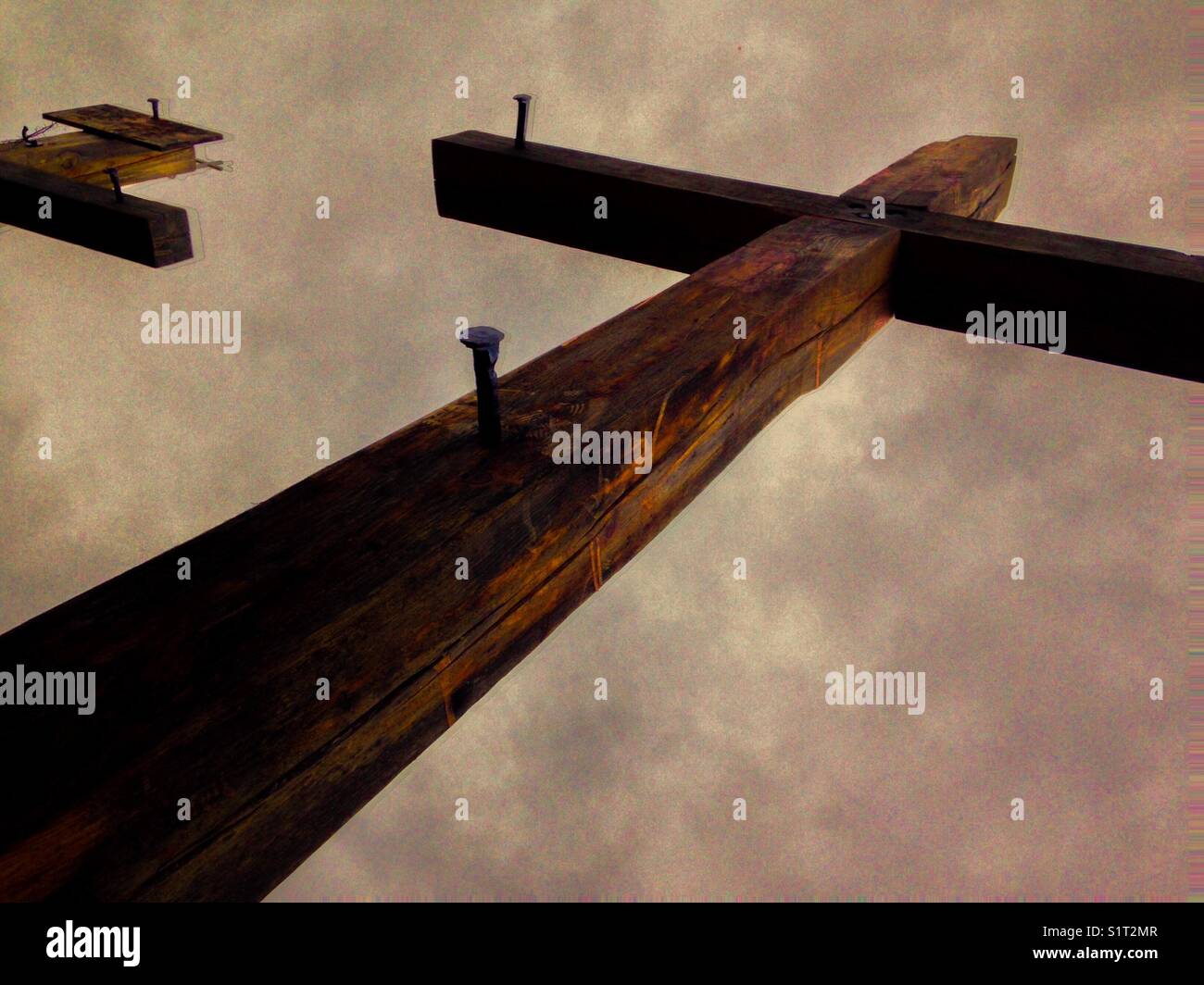 Rustic wooden cross Stock Photo - Alamy