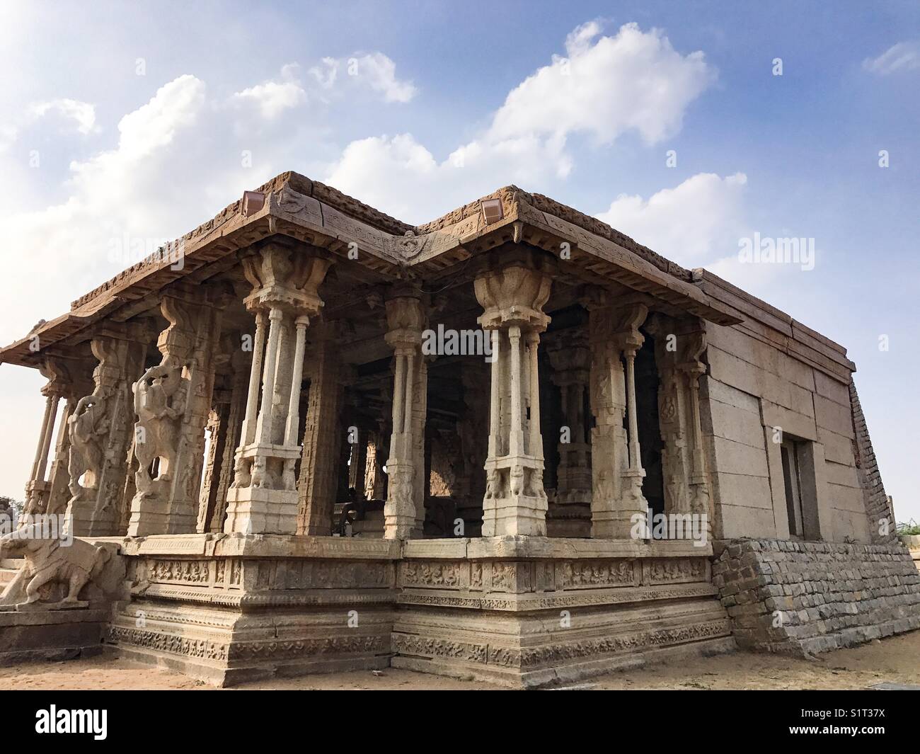 Vittala temple hi-res stock photography and images - Alamy