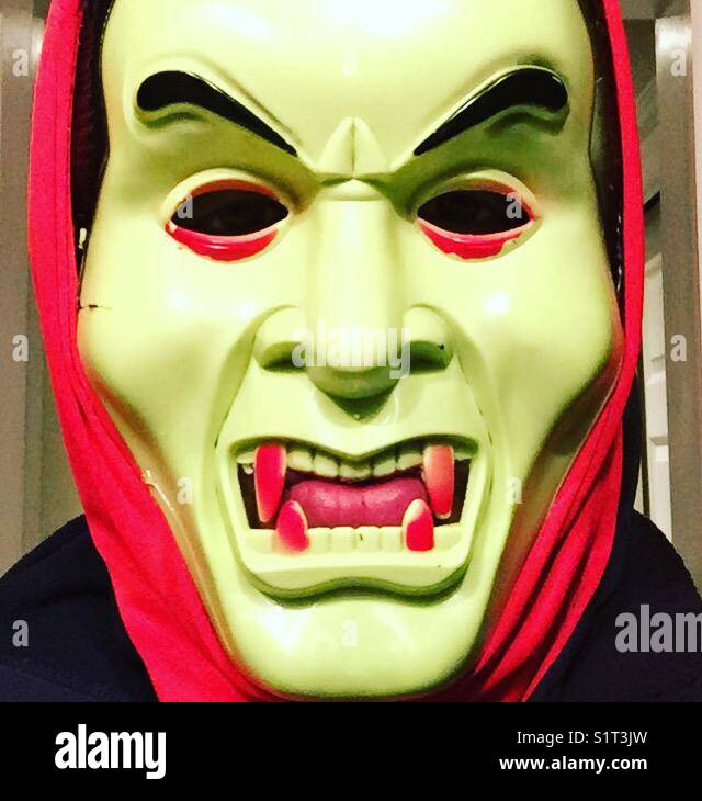 Dracula mask hi-res stock photography and images - Alamy