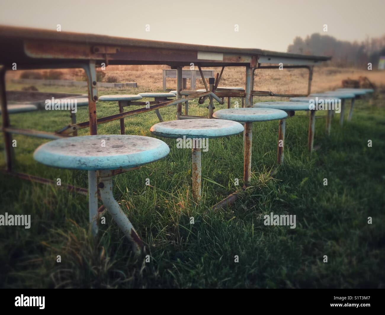 Field table hi-res stock photography and images - Alamy