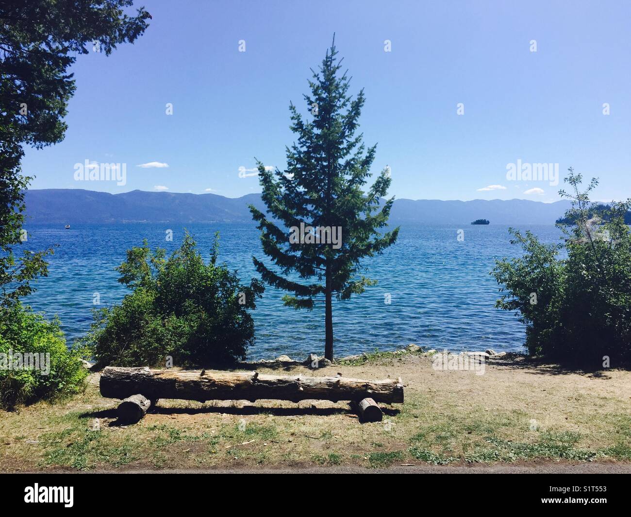 Flathead lake hi-res stock photography and images - Alamy