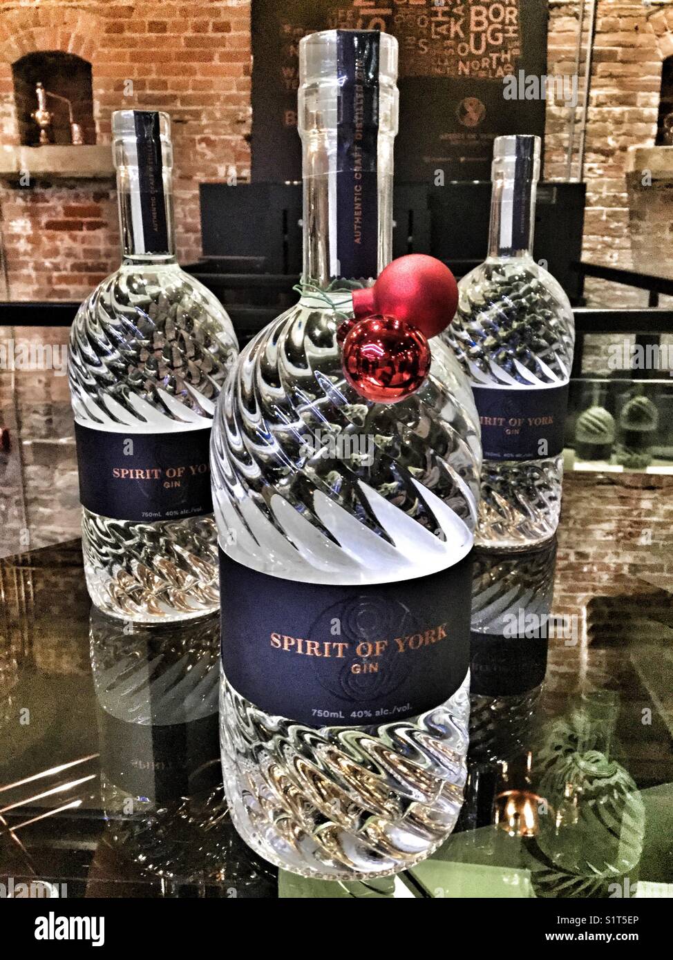 Gin on display hi-res stock photography and images - Alamy