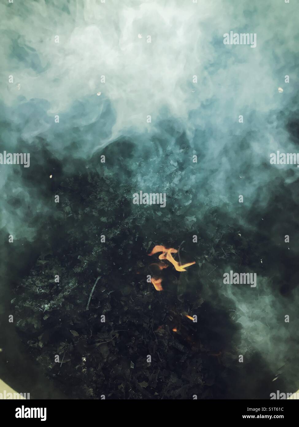 Small flame smoke hi-res stock photography and images - Alamy