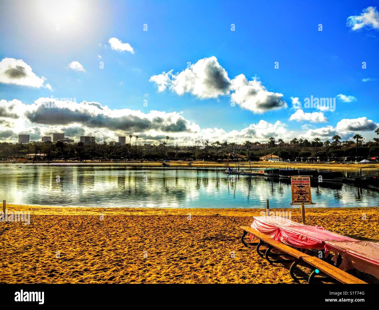 Newport beach back bay hi-res stock photography and images - Alamy