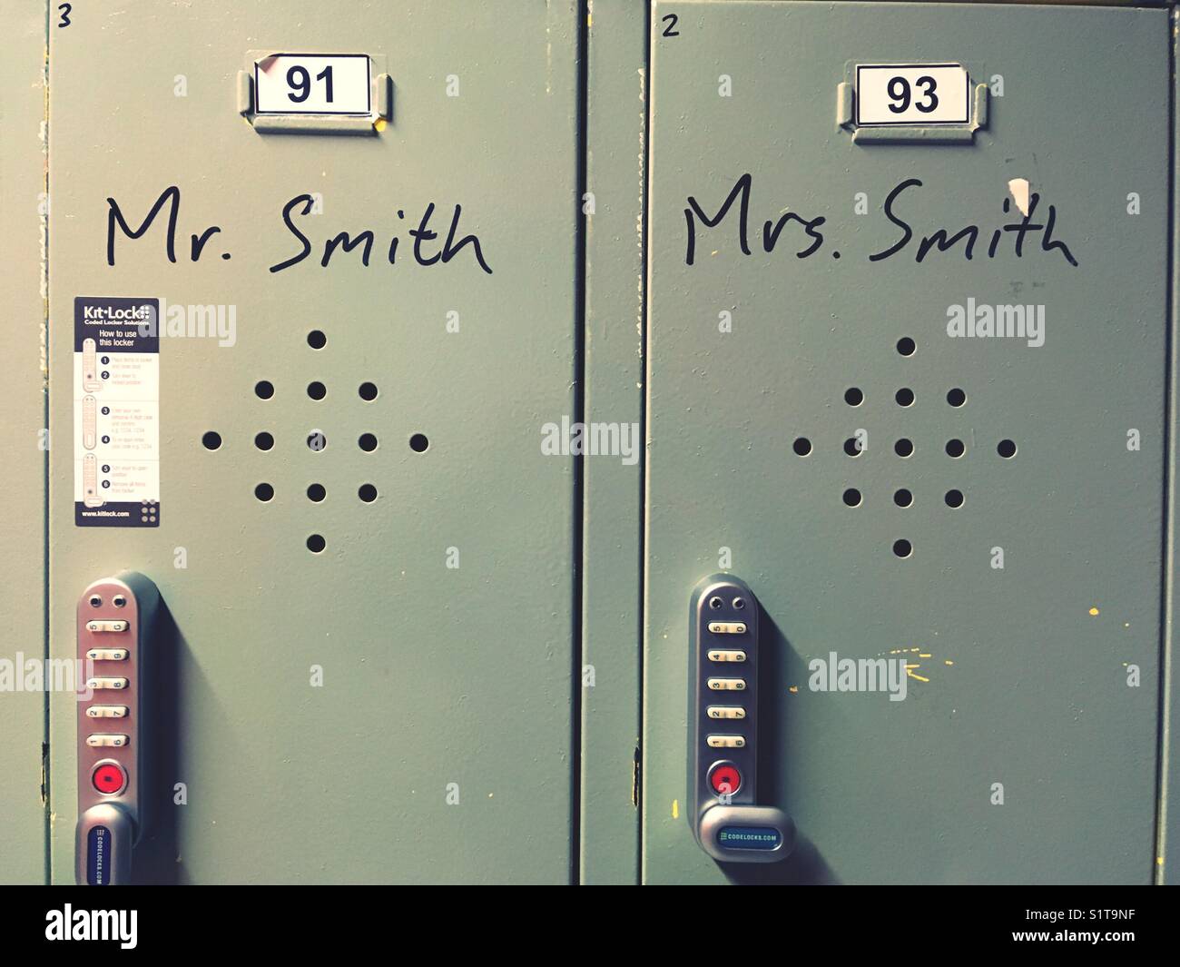 Mr mrs smith hi-res stock photography and images - Alamy