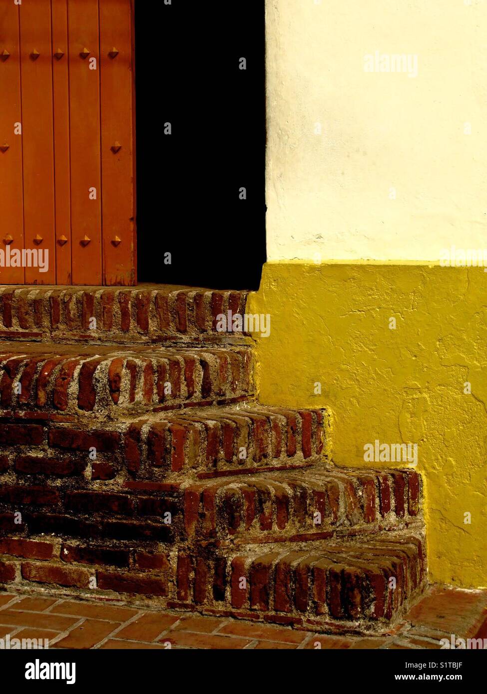 Cuban Colours High Resolution Stock Photography and Images - Alamy