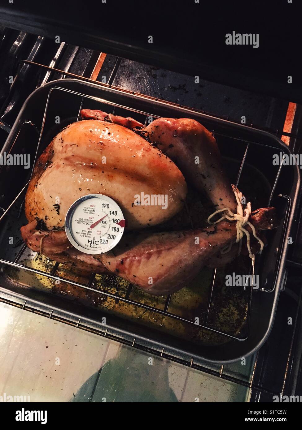 Cooking thermometer hi-res stock photography and images - Alamy