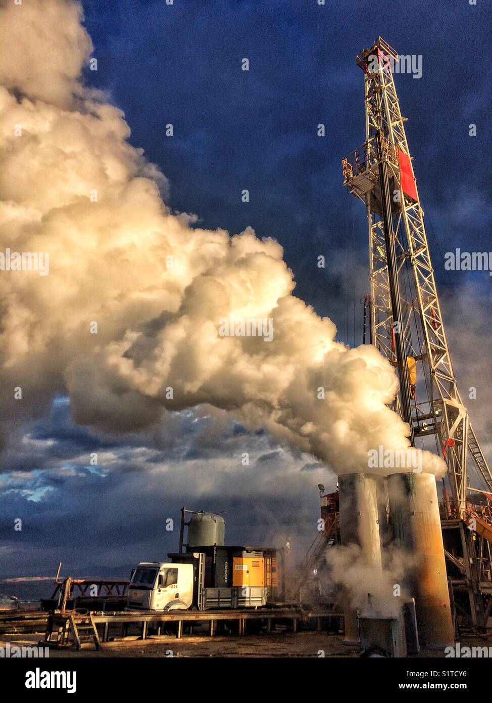 Geothermal drilling rig hi-res stock photography and images - Alamy