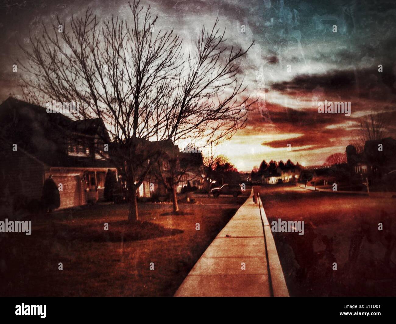 Neighborhood streetscape hi-res stock photography and images - Alamy