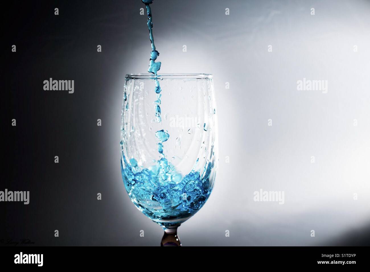 Liquid dripping hi-res stock photography and images - Alamy