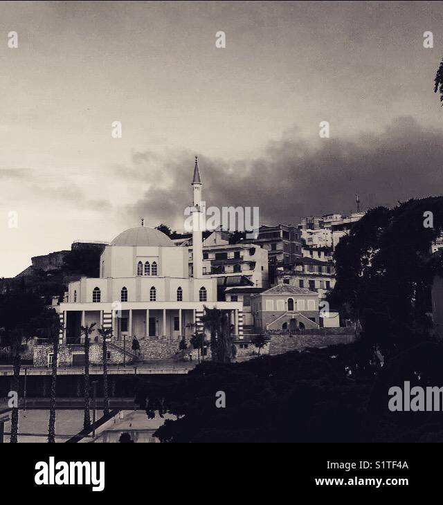 Durrës mosque hi-res stock photography and images - Alamy