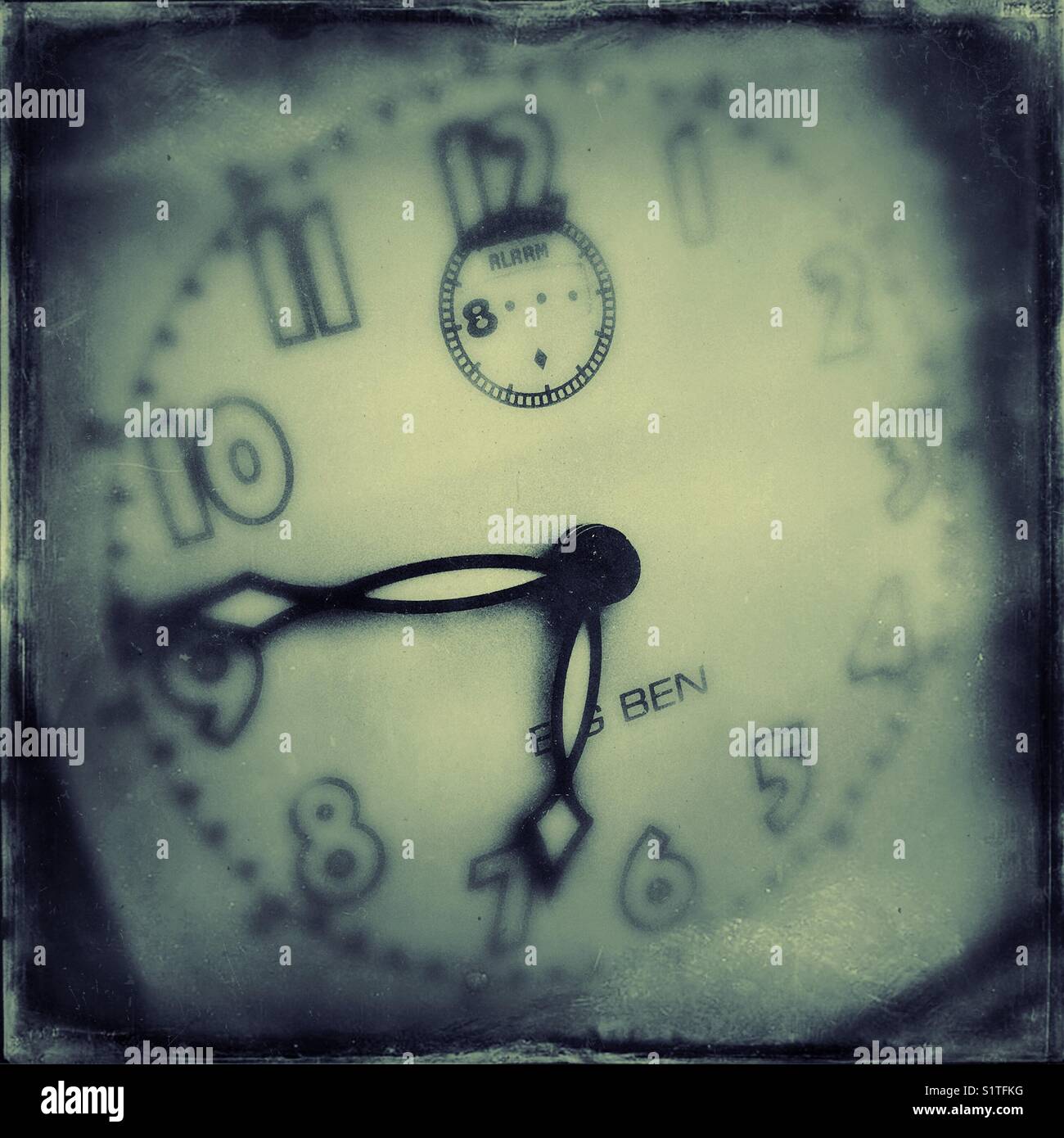 Old alarm clock hi-res stock photography and images - Alamy