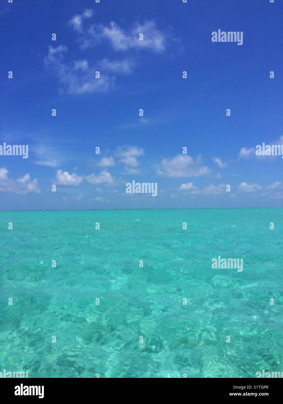 Turquoise cloud hi-res stock photography and images - Alamy