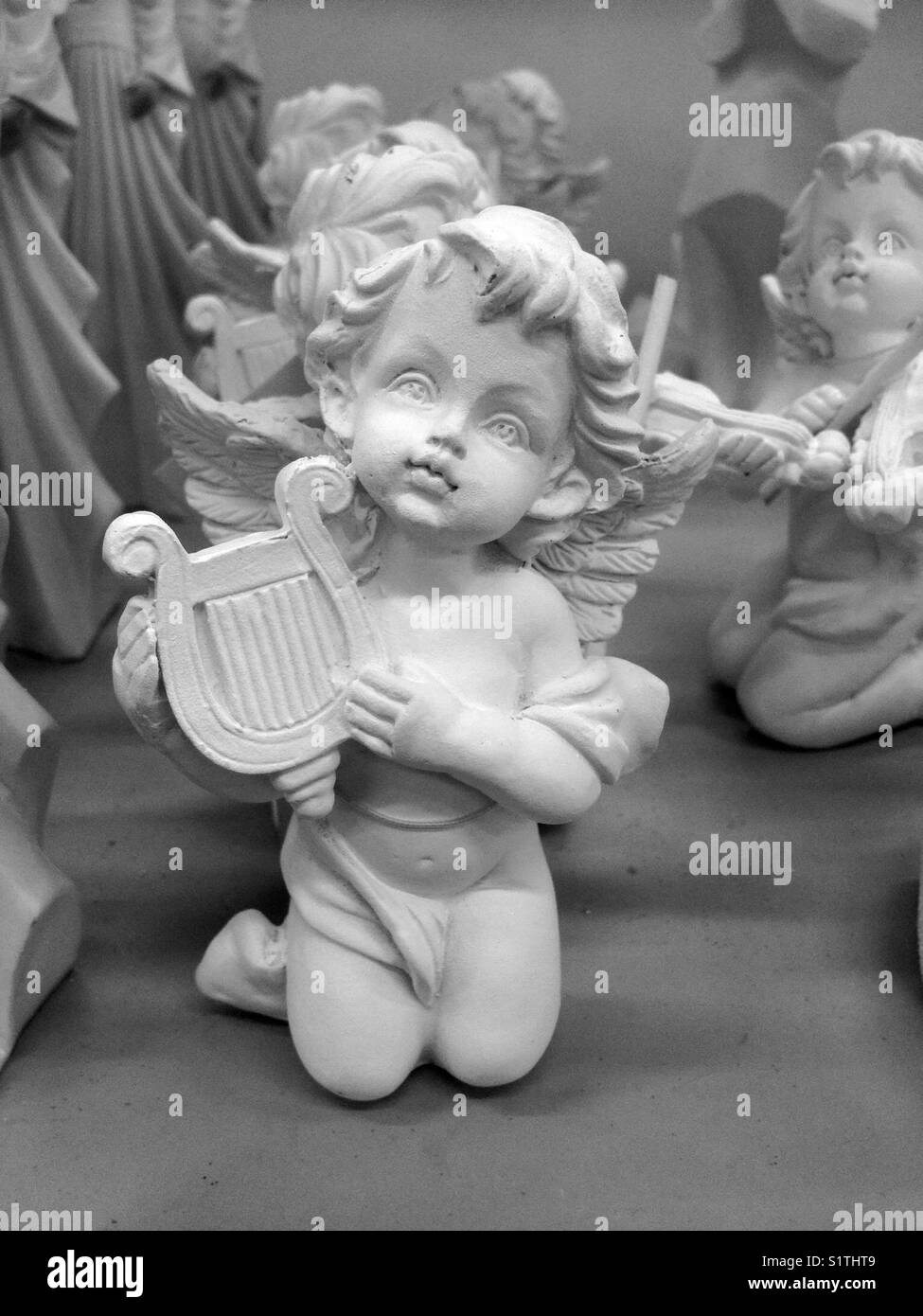 Pretty Little Angel Statue