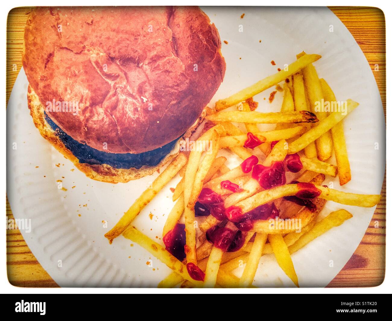 Burger & chips Stock Photo - Alamy