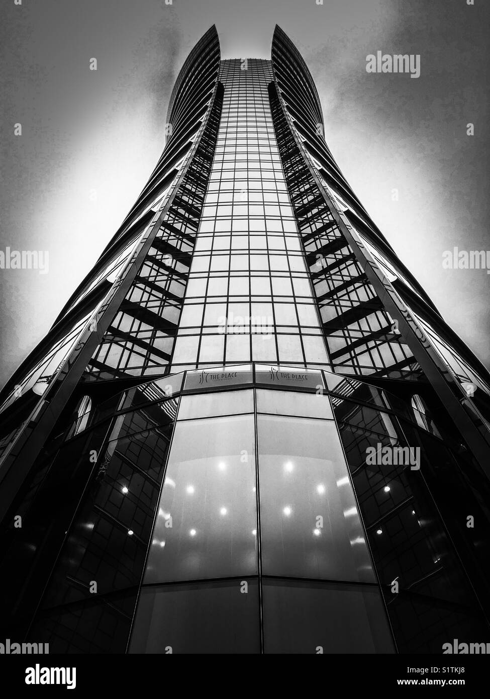 Office building tower hi-res stock photography and images - Alamy
