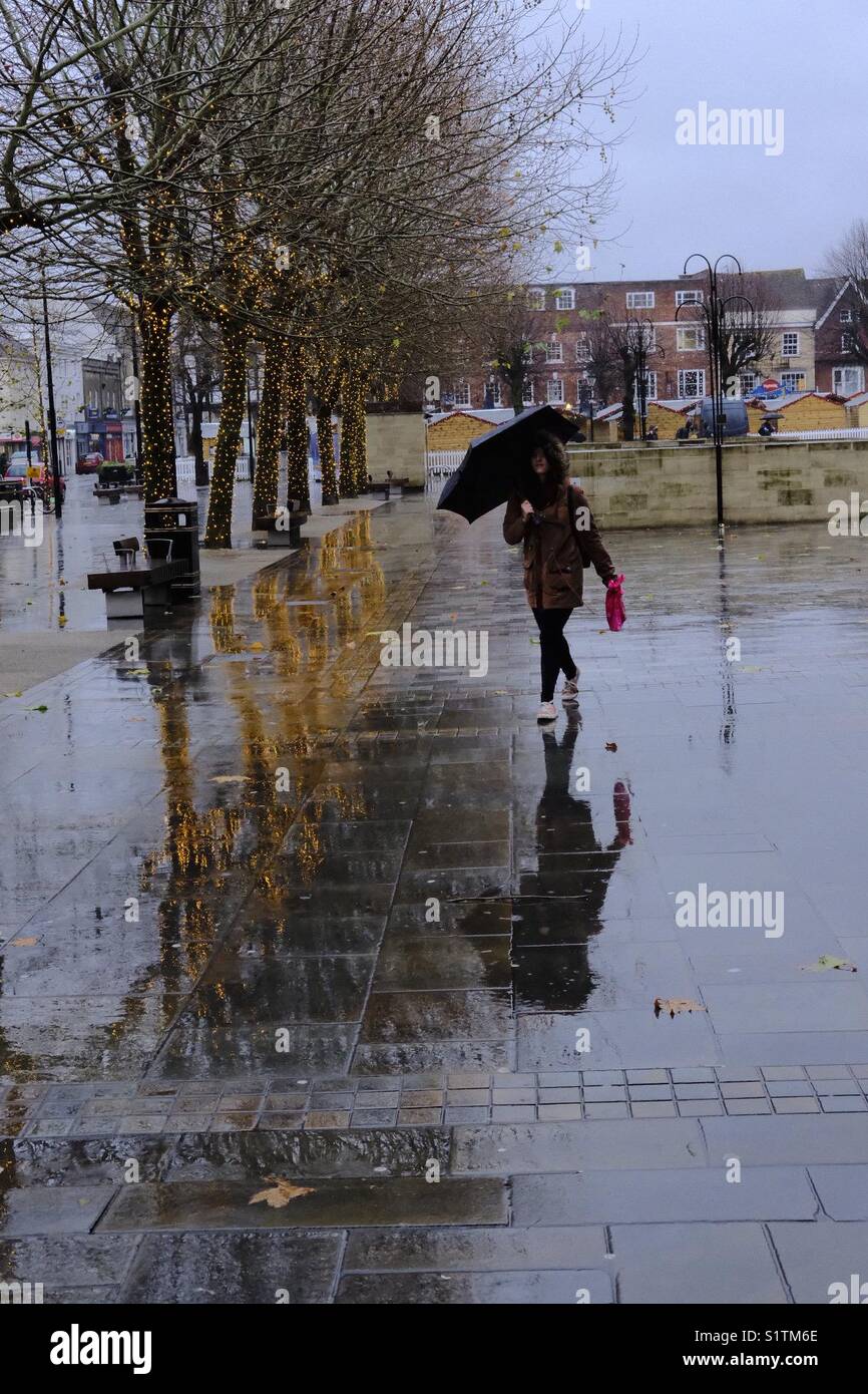 Wet weather credit hi-res stock photography and images - Alamy