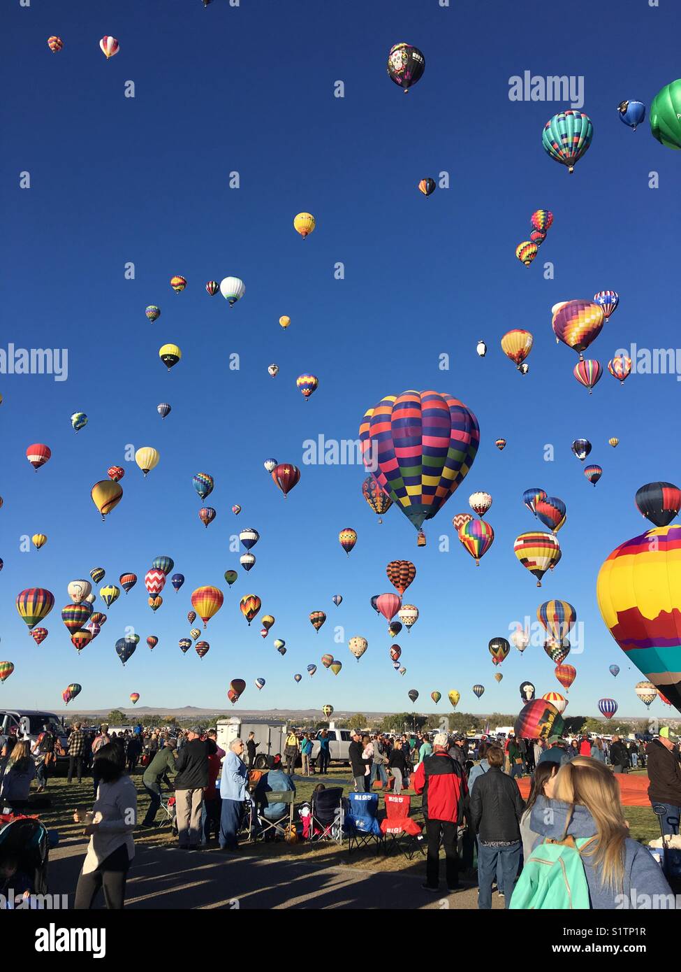 Balloon fiesta albuquerque hi-res stock photography and images - Alamy
