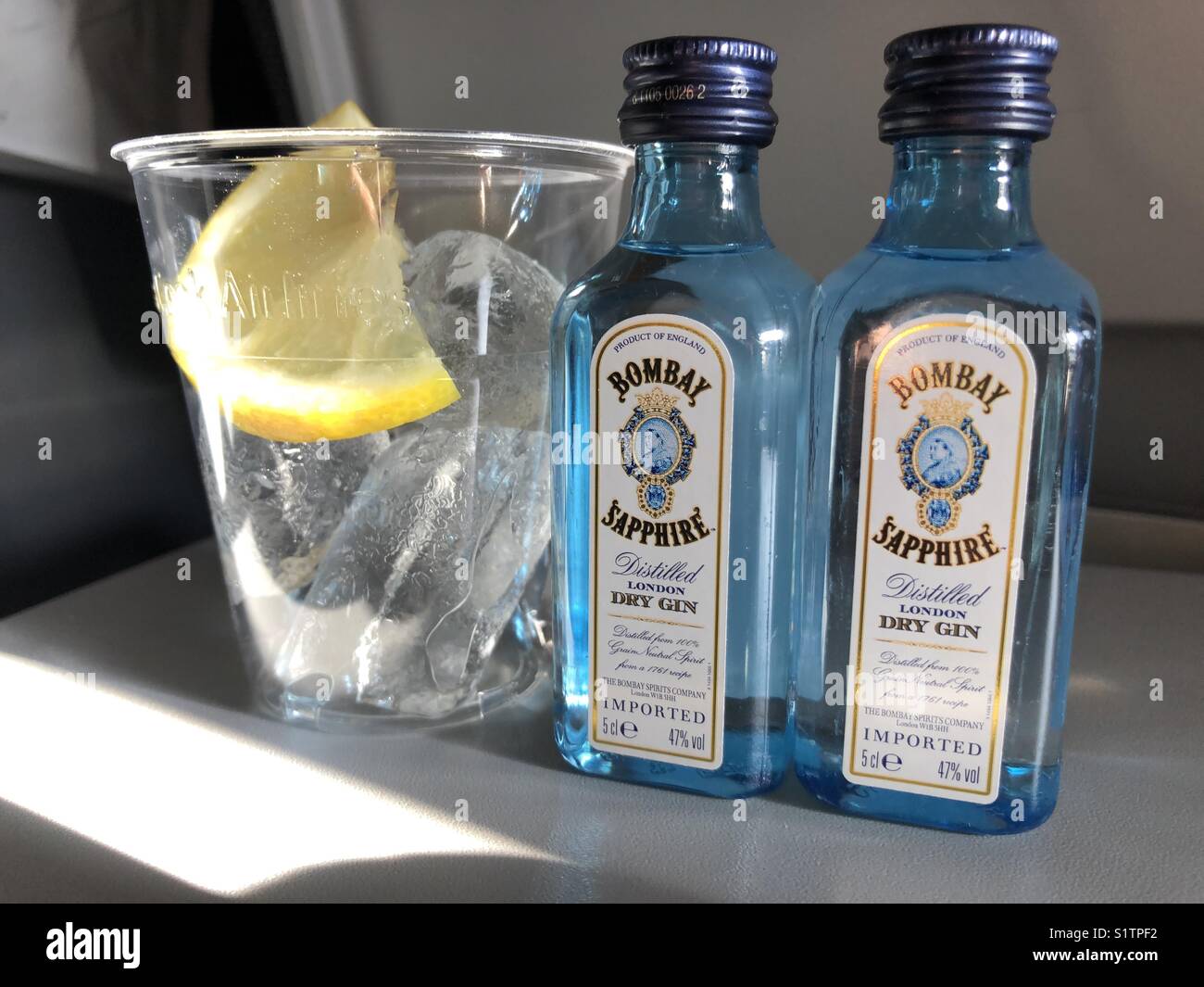 Gin Love... Airplane Drinks Stock Photo - Alamy