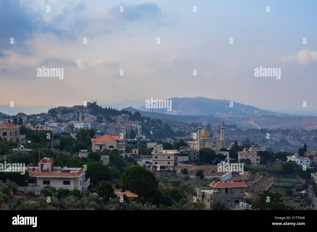 Lebanon mountain village hi-res stock photography and images - Alamy