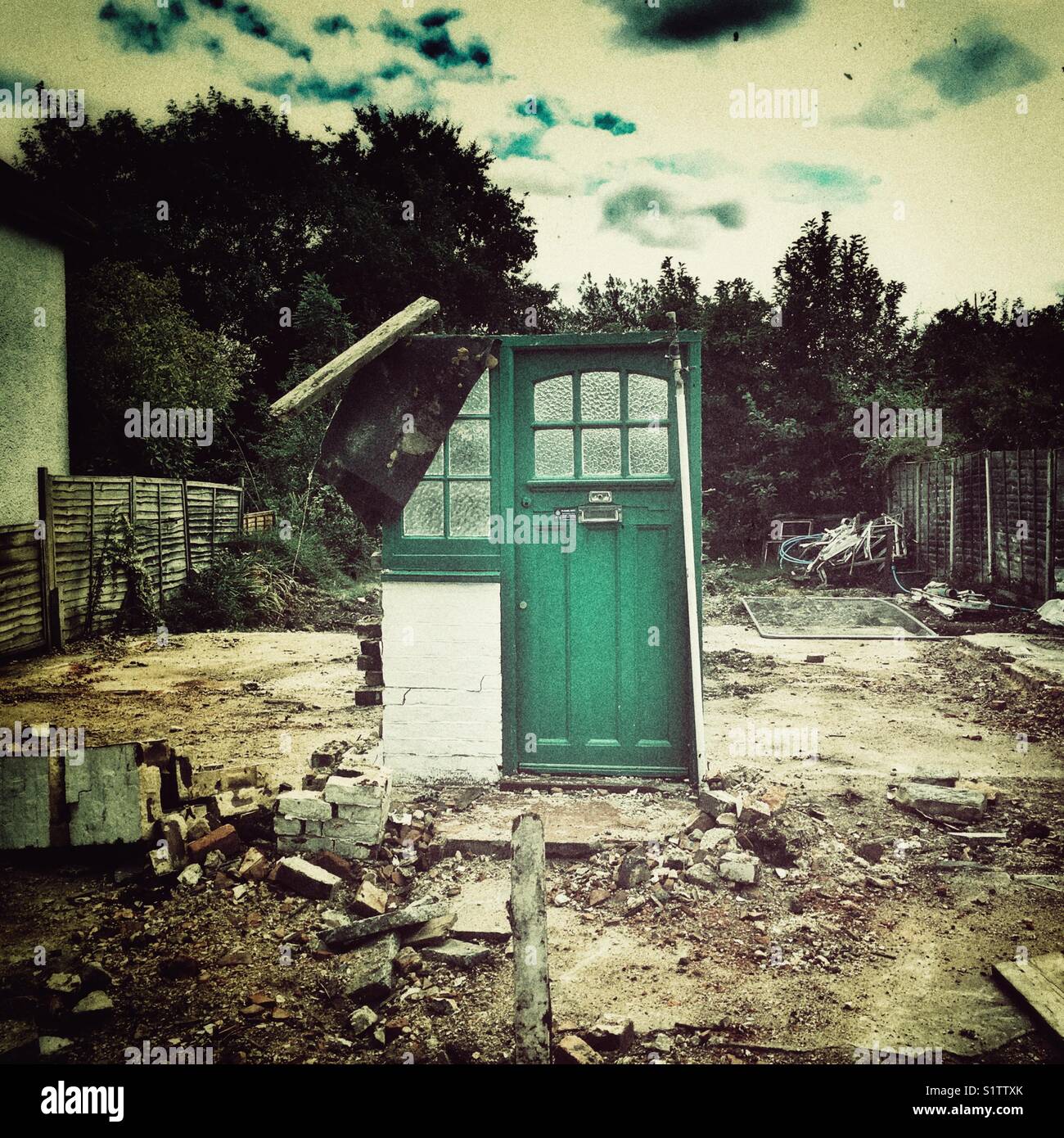 Start of demolition hi-res stock photography and images - Alamy
