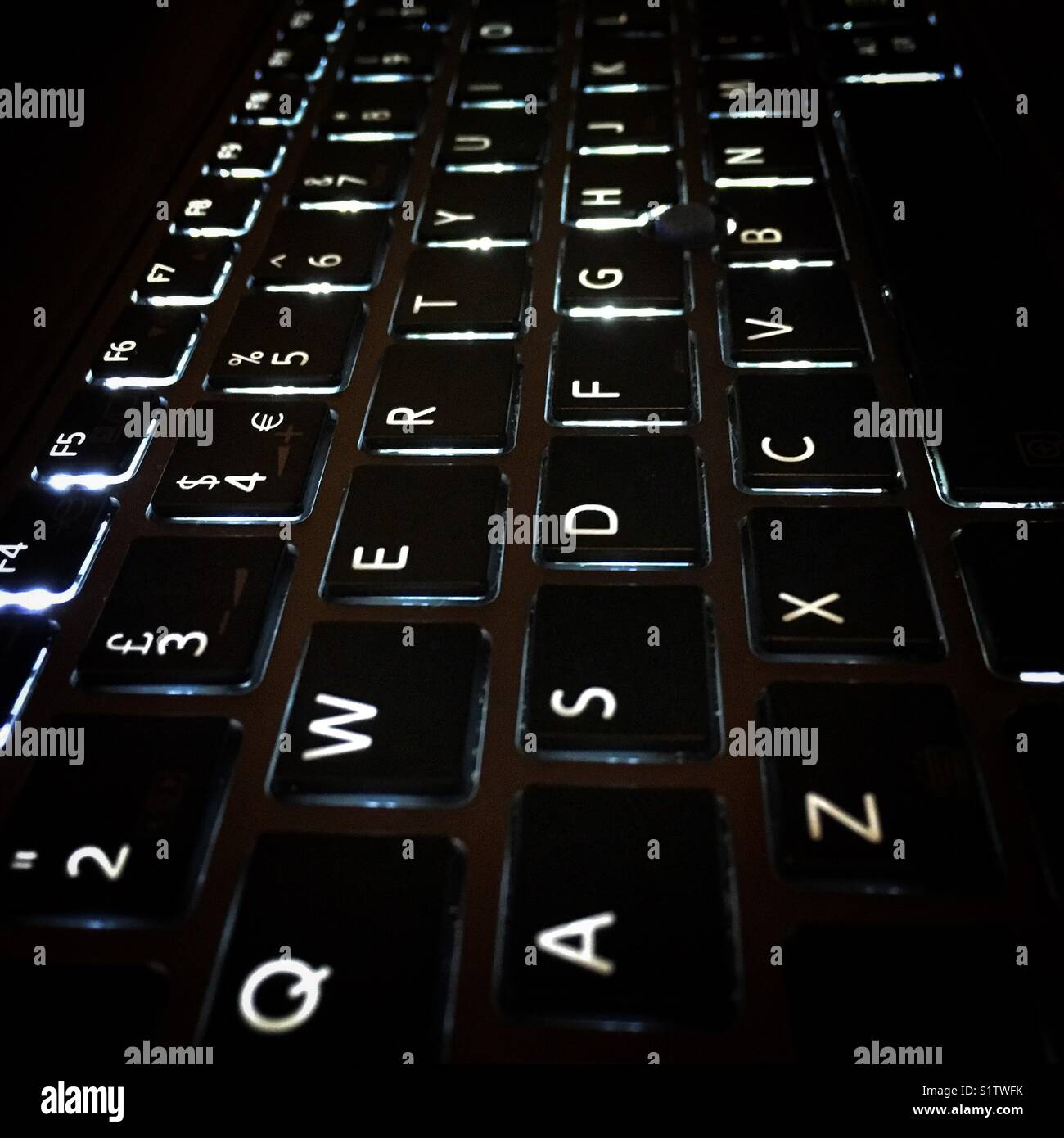 Qwerty keyboard hi-res stock photography and images - Alamy