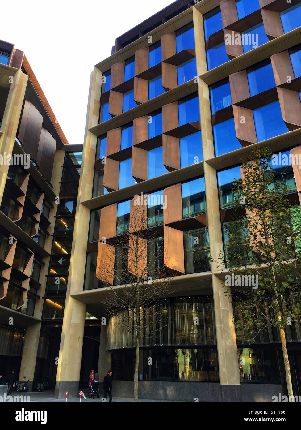 London bloomberg hi-res stock photography and images - Alamy