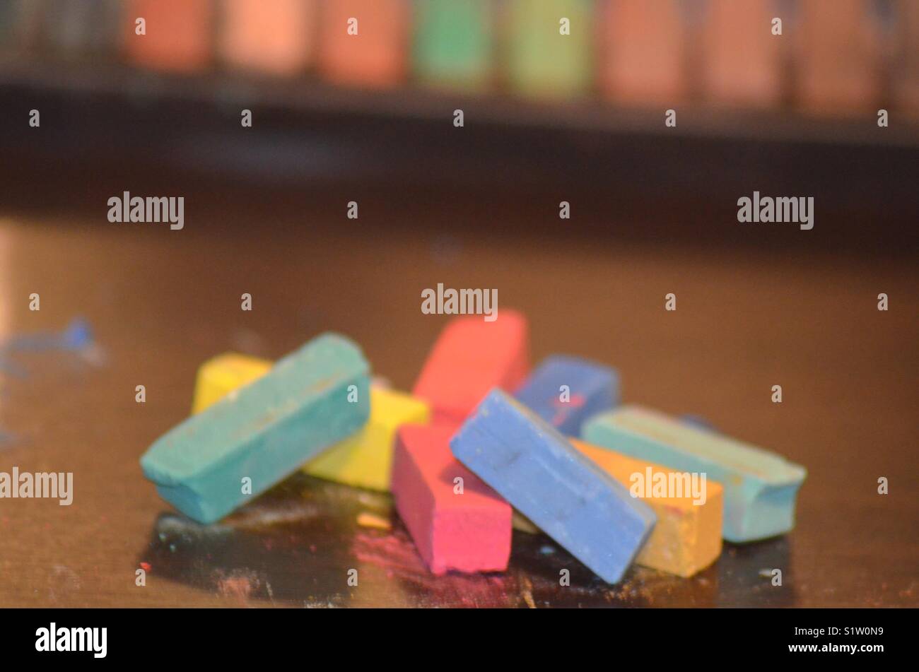 Green chalks hi-res stock photography and images - Alamy