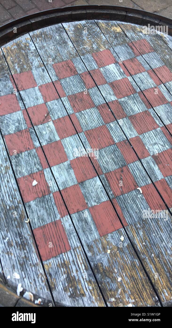 Old checker board hi-res stock photography and images - Alamy