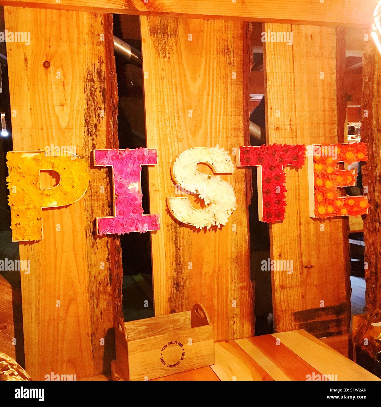 Piste sign hi-res stock photography and images - Alamy