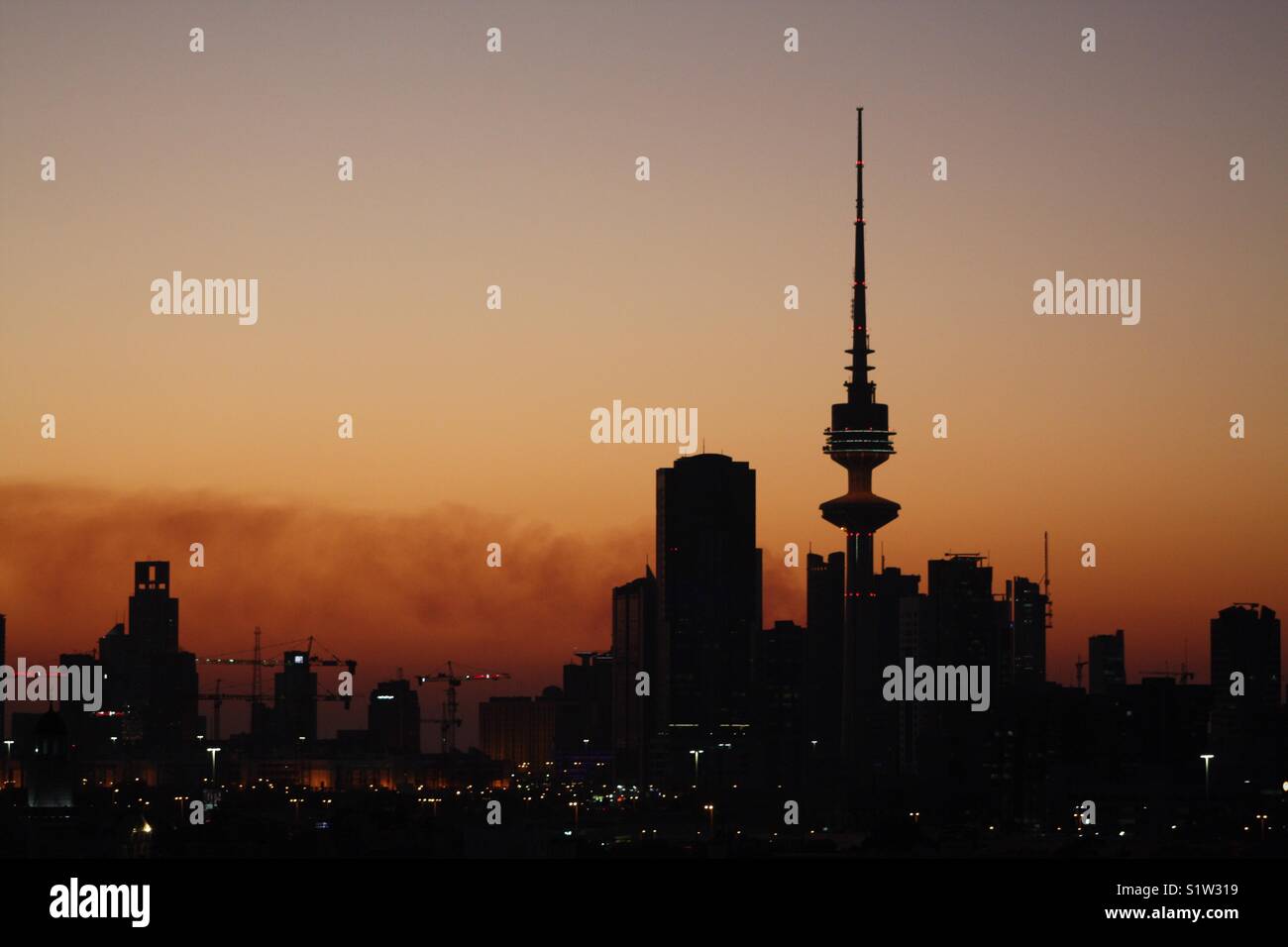 Kuwait Sunset High Resolution Stock Photography and Images - Alamy