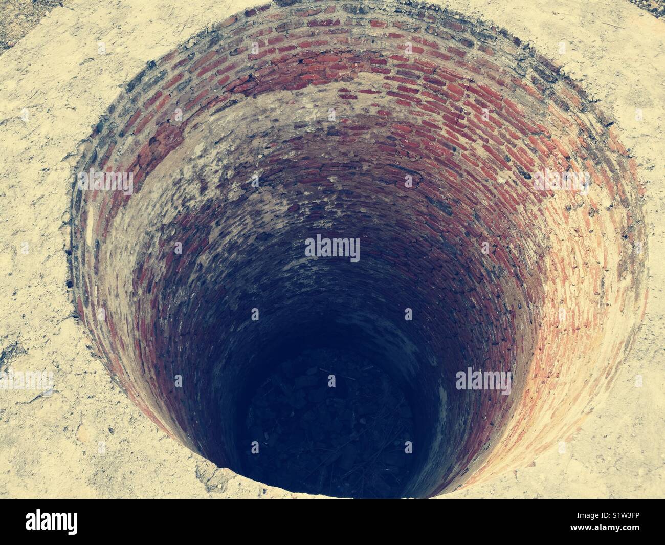 Deep Level Building High Resolution Stock Photography and Images - Alamy