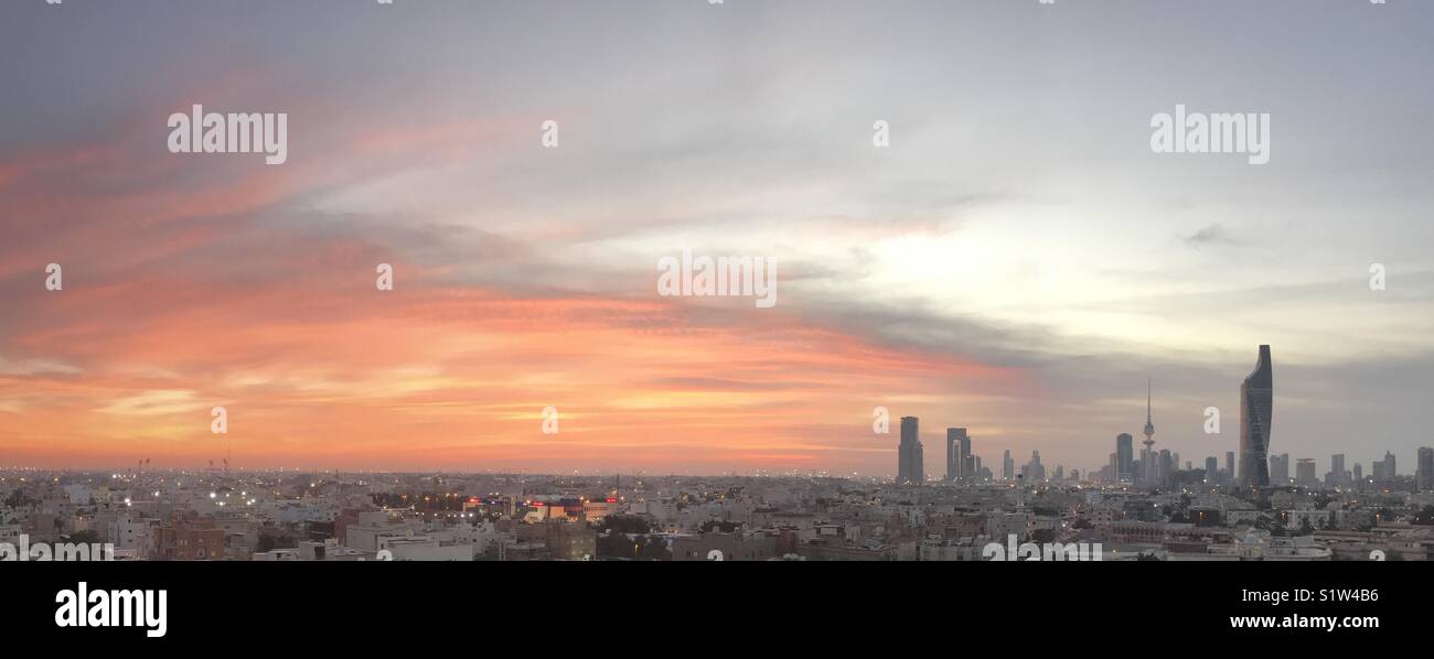 Kuwait sunset hi-res stock photography and images - Alamy