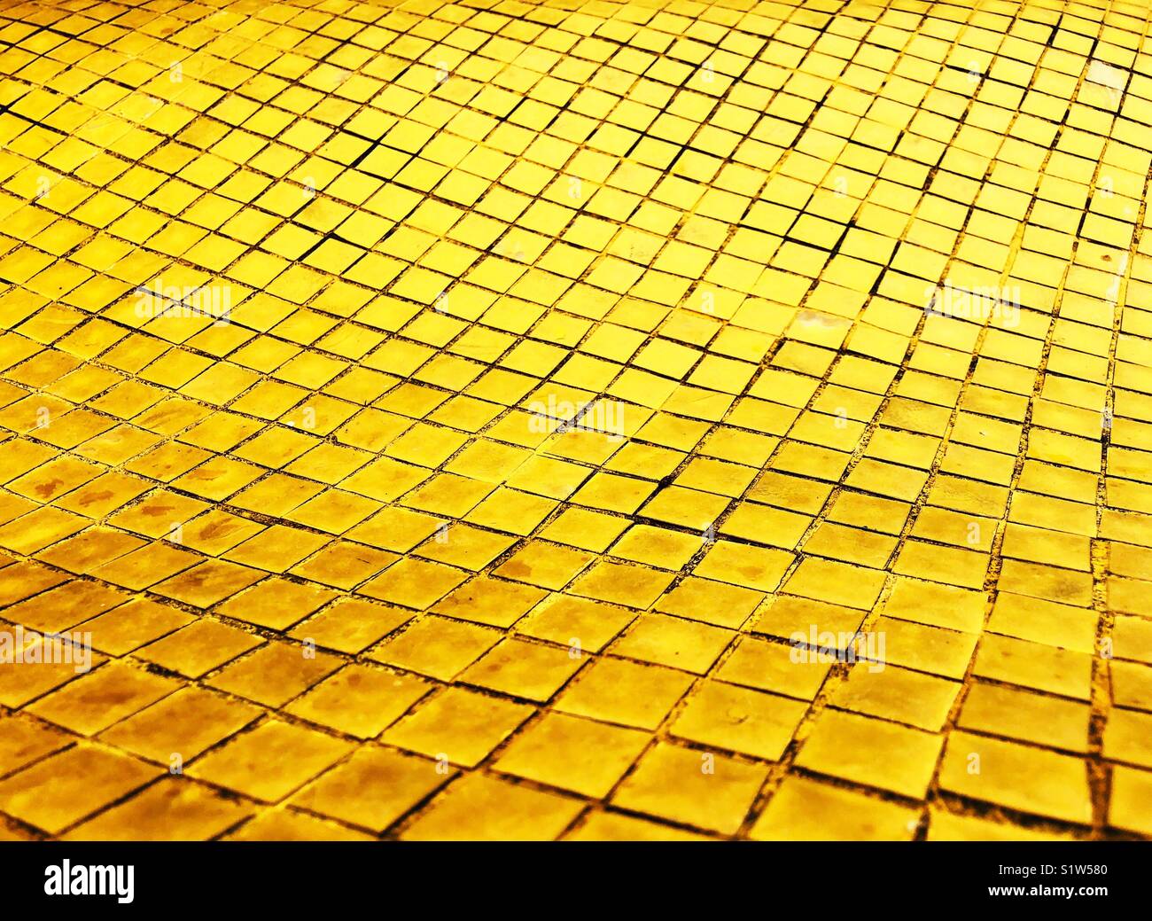 Gold pattern texture hi-res stock photography and images - Alamy