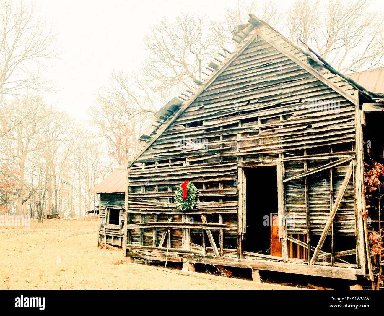Rustic shed hi-res stock photography and images - Alamy