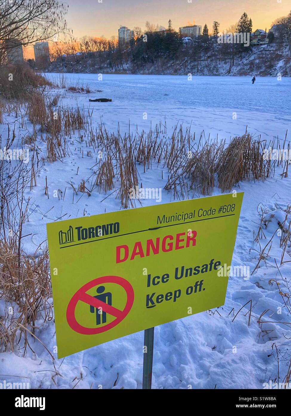 Yellow warning sign Stock Photo - Alamy