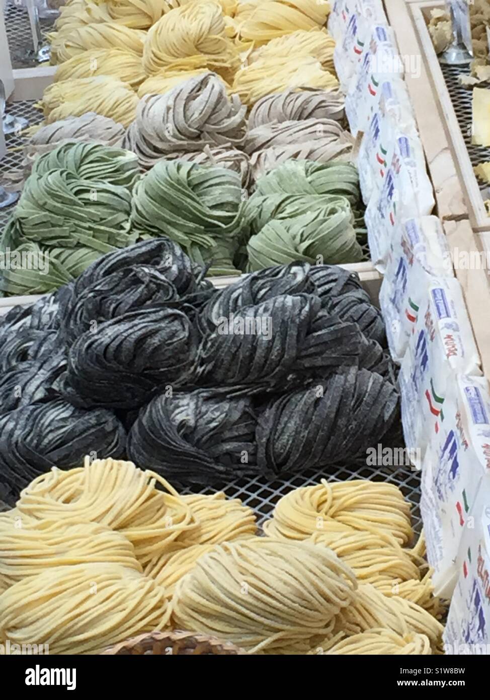 How to make fresh pasta hi-res stock photography and images - Alamy