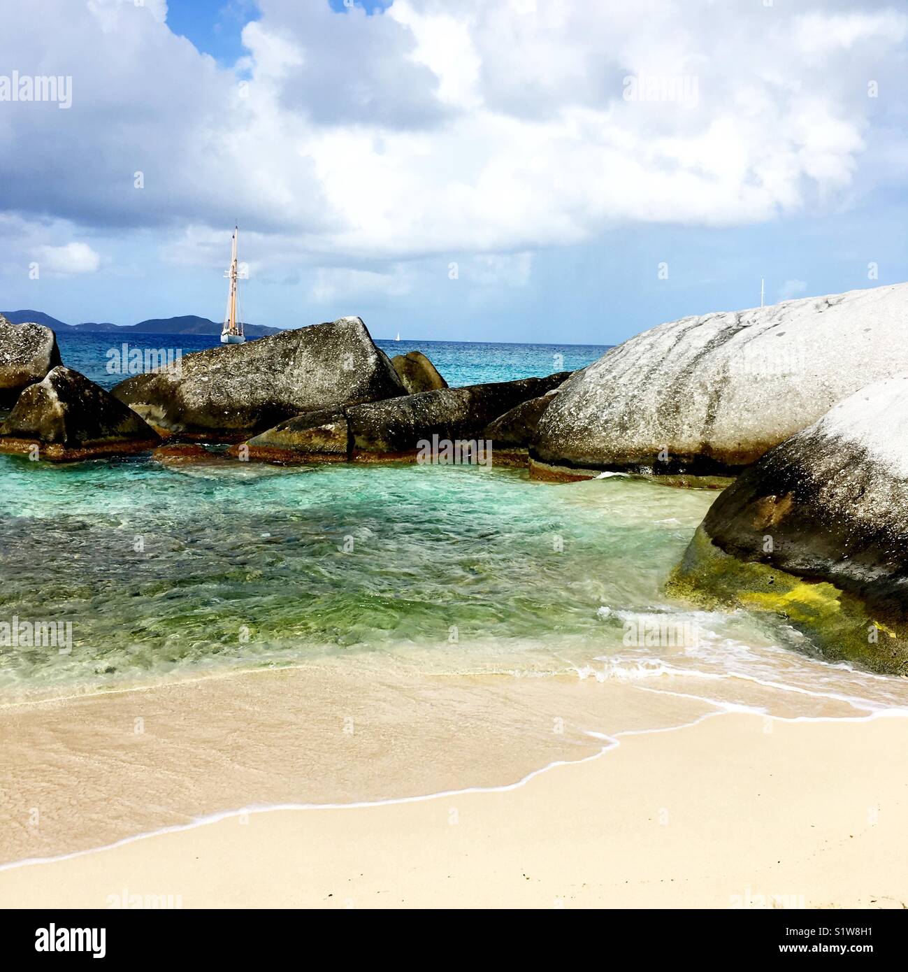 The virgin of the rocks hi-res stock photography and images - Alamy