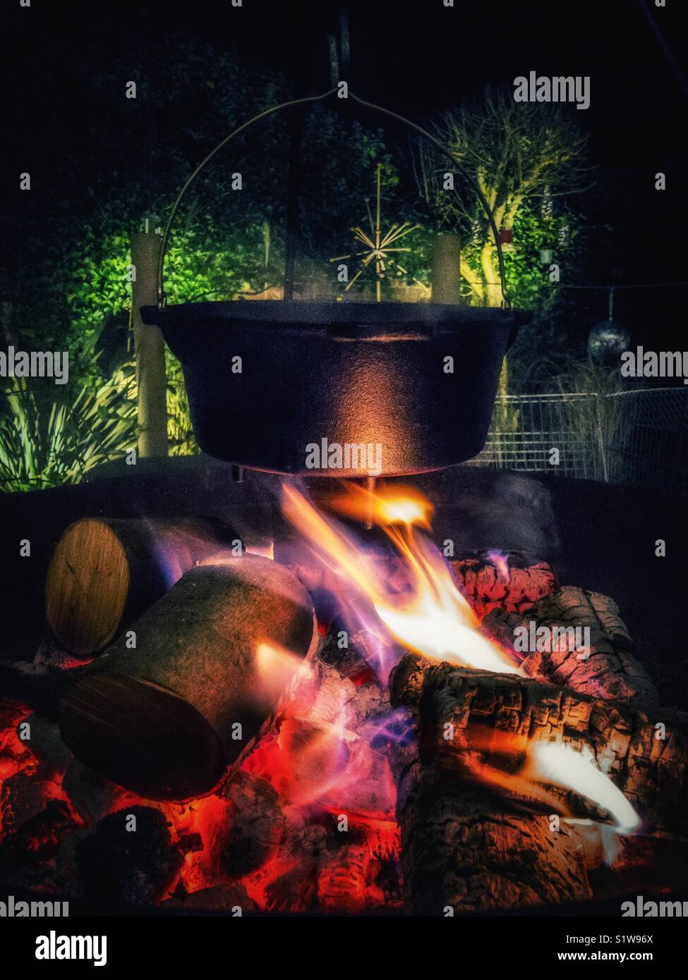 Hanging cast iron pot hi-res stock photography and images - Alamy