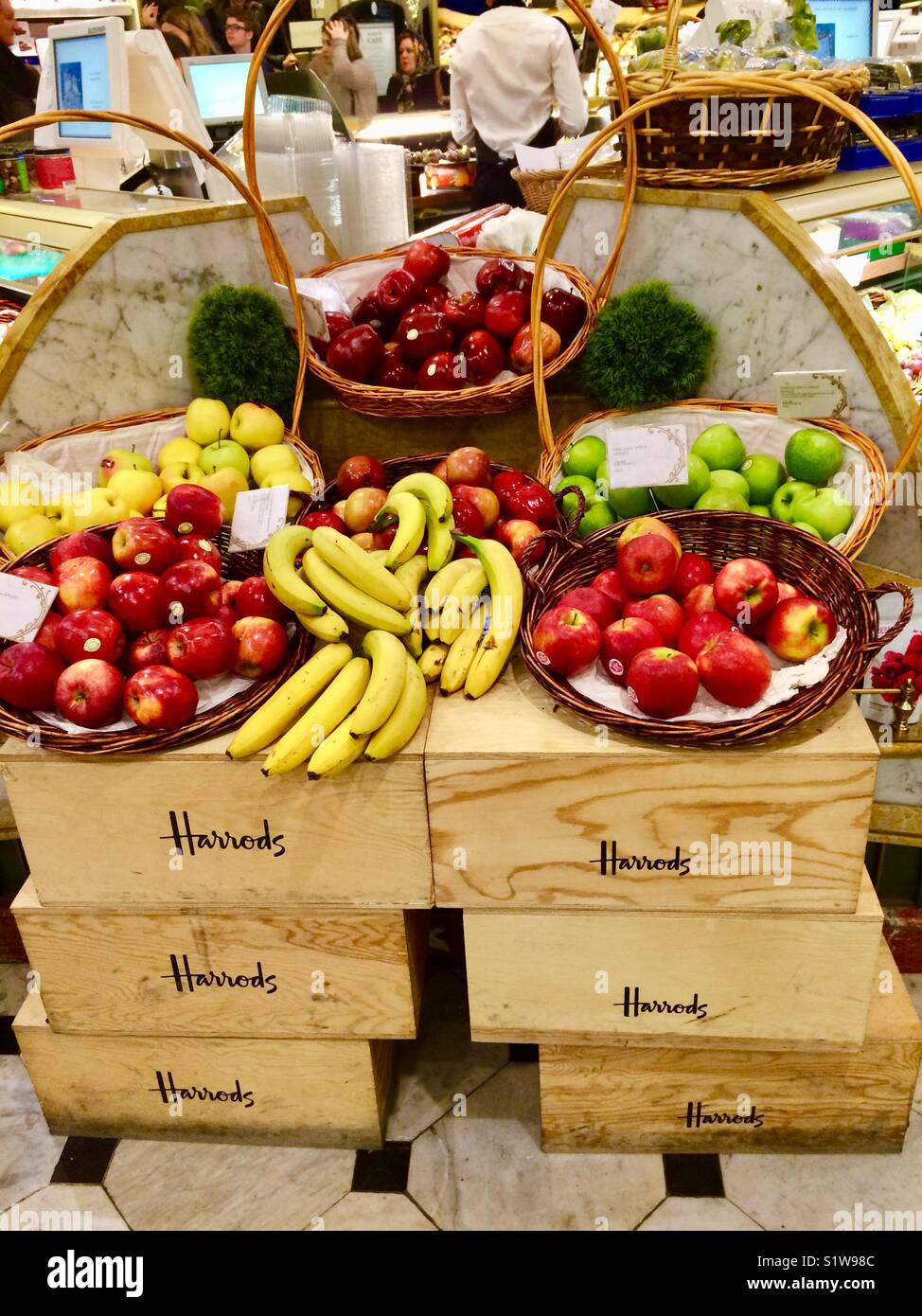 Harrods food hall hi-res stock photography and images - Alamy