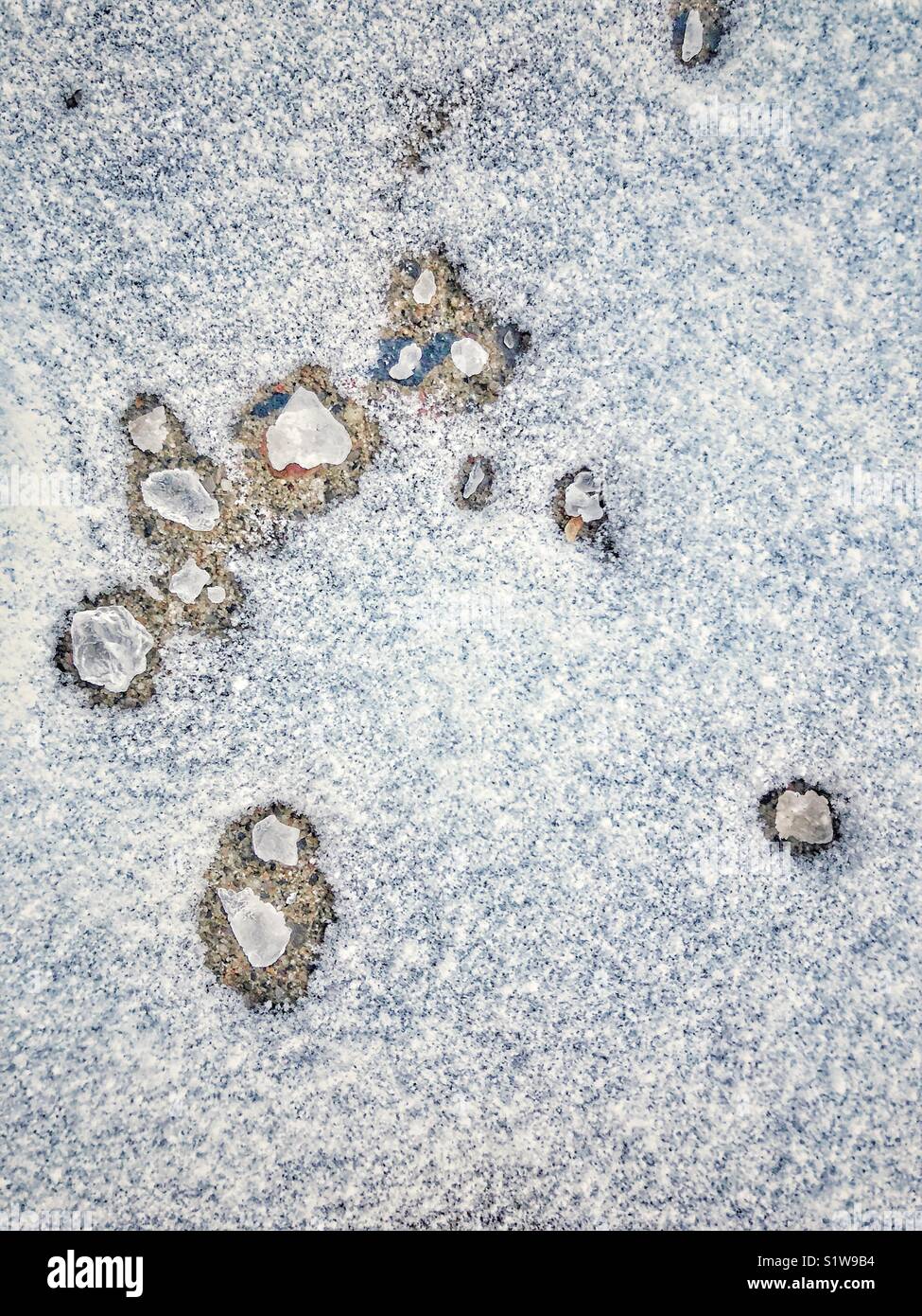 Salt on snow hi-res stock photography and images - Alamy
