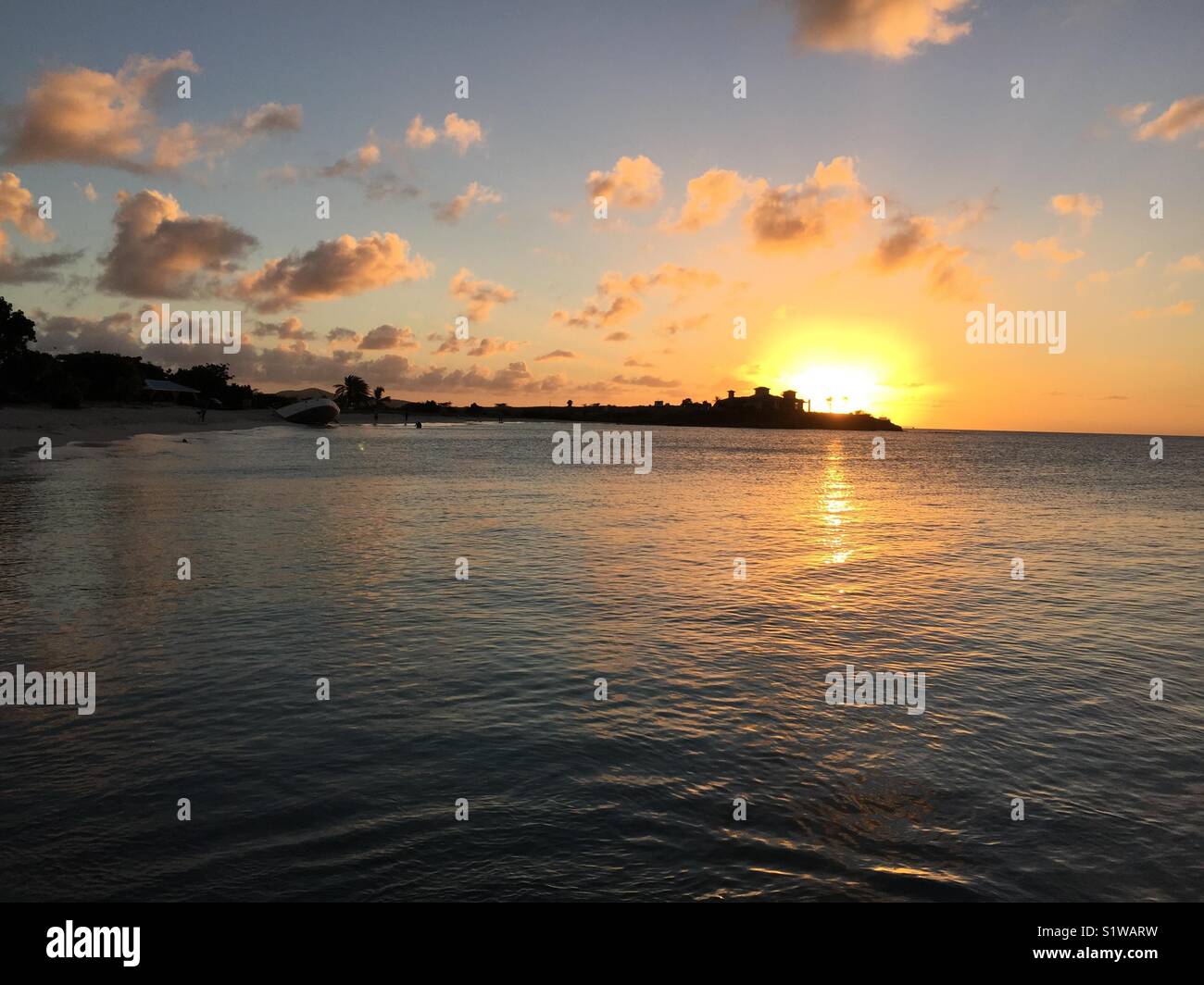 Antigua sunset sea hi-res stock photography and images - Alamy
