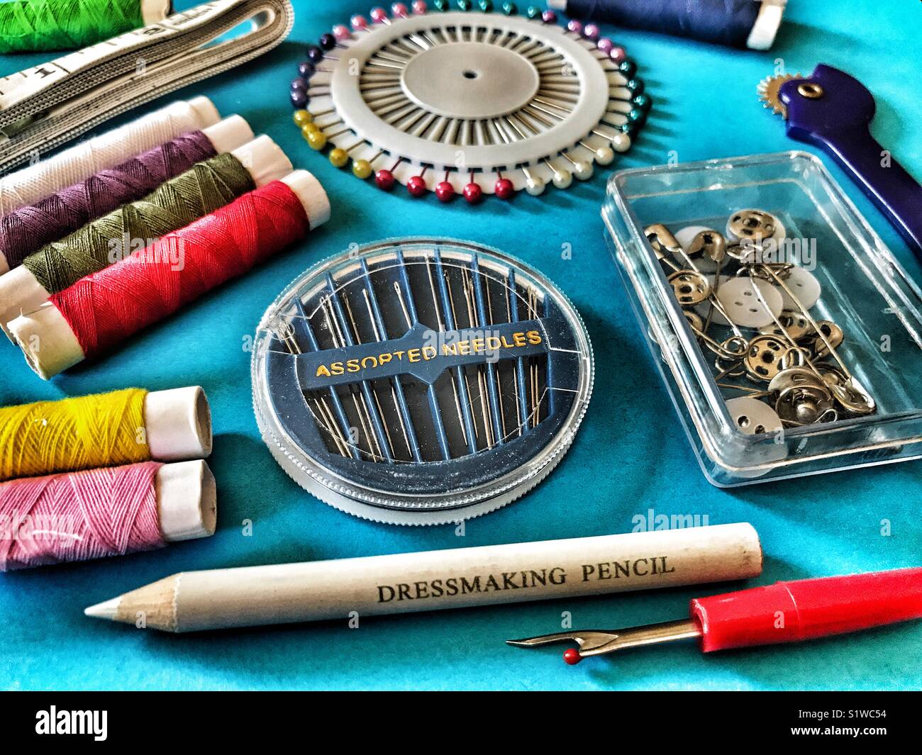 Dressmaking hi-res stock photography and images - Alamy
