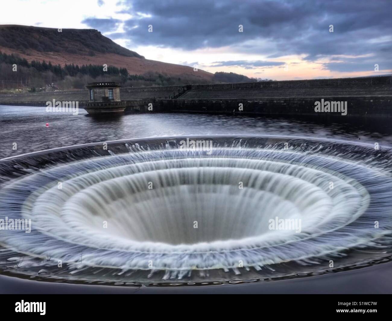 Ladybower reservoir plug hole hi-res stock photography and images - Alamy