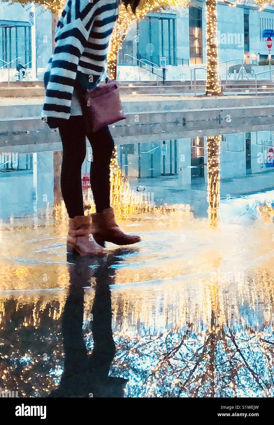 Mirror reflection on water hi-res stock photography and images - Alamy