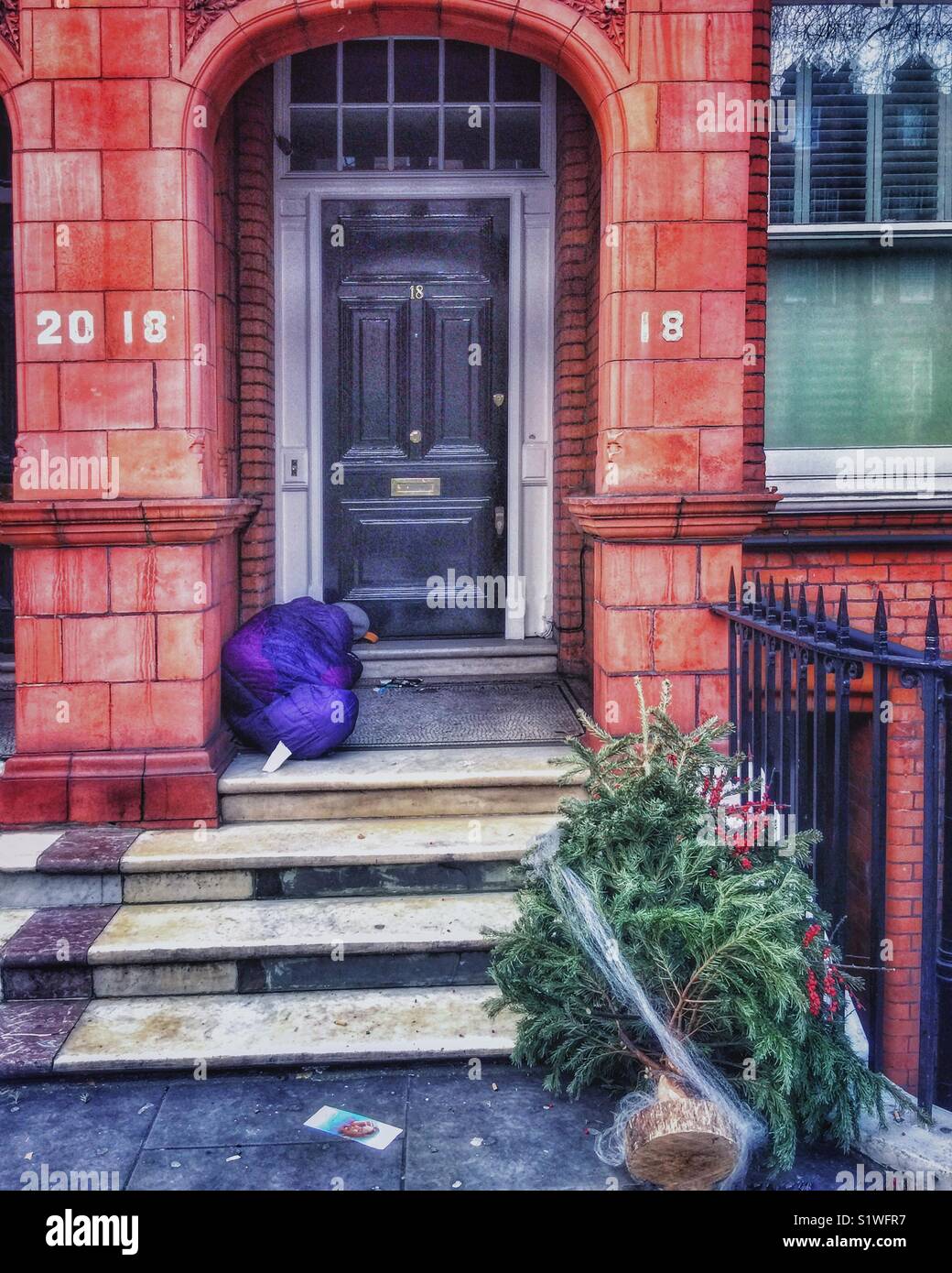 Homeless christmas hi-res stock photography and images - Alamy