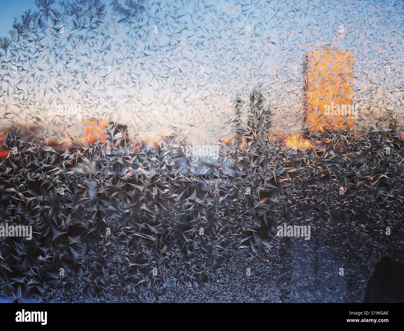 Frozen windows hi-res stock photography and images - Alamy