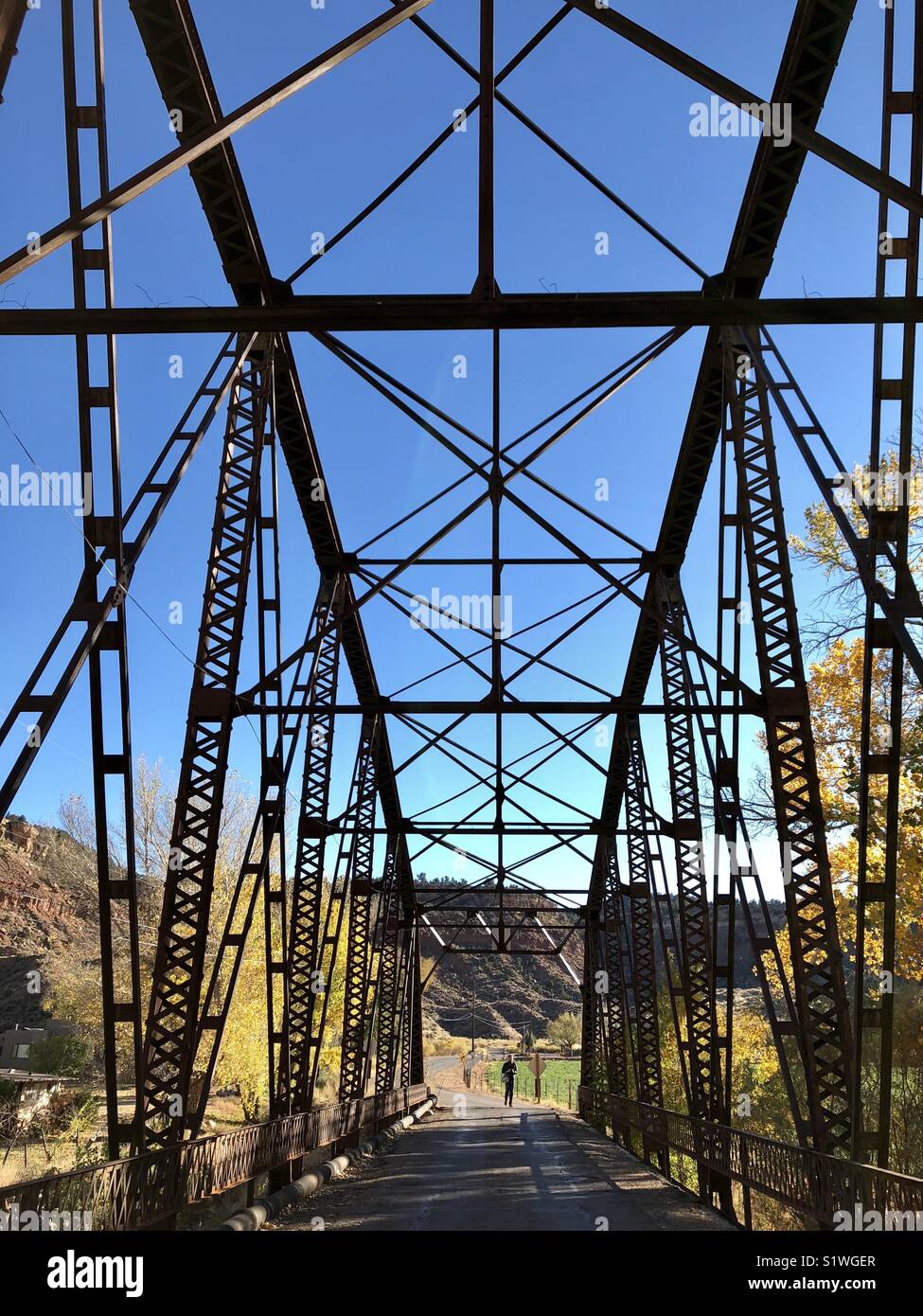 Old iron bridge hi-res stock photography and images - Alamy